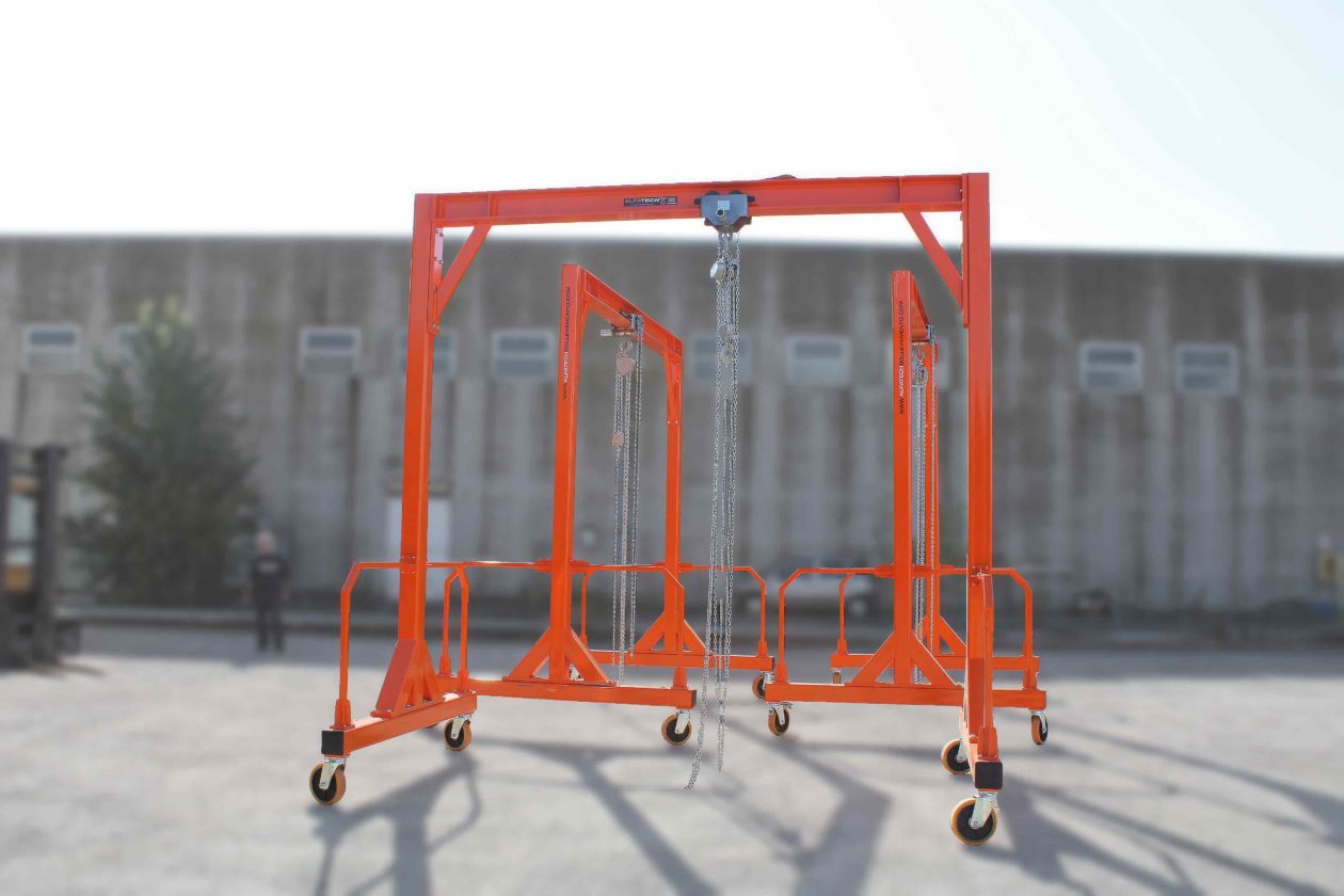 Gru a portale fissa - Alfatech - Specialisti in impianti di ...