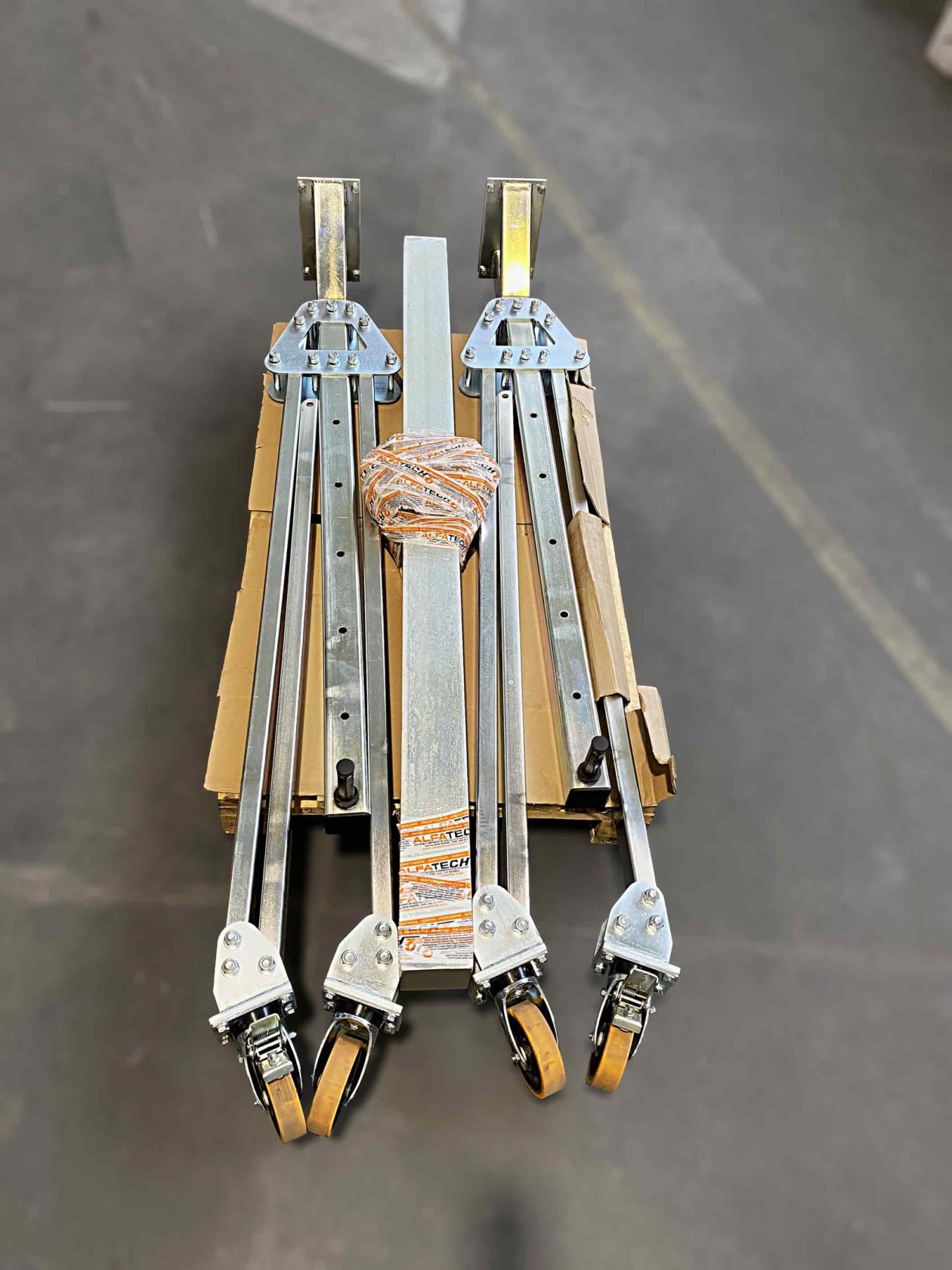 Gru a Portale o a cavalletto tipo "ALUFER" su ruote regolabile ...